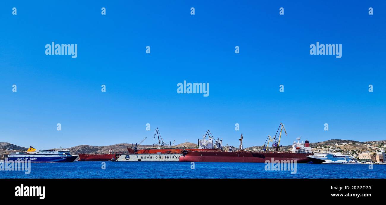 Onex neorion shipyard hi-res stock photography and images - Alamy