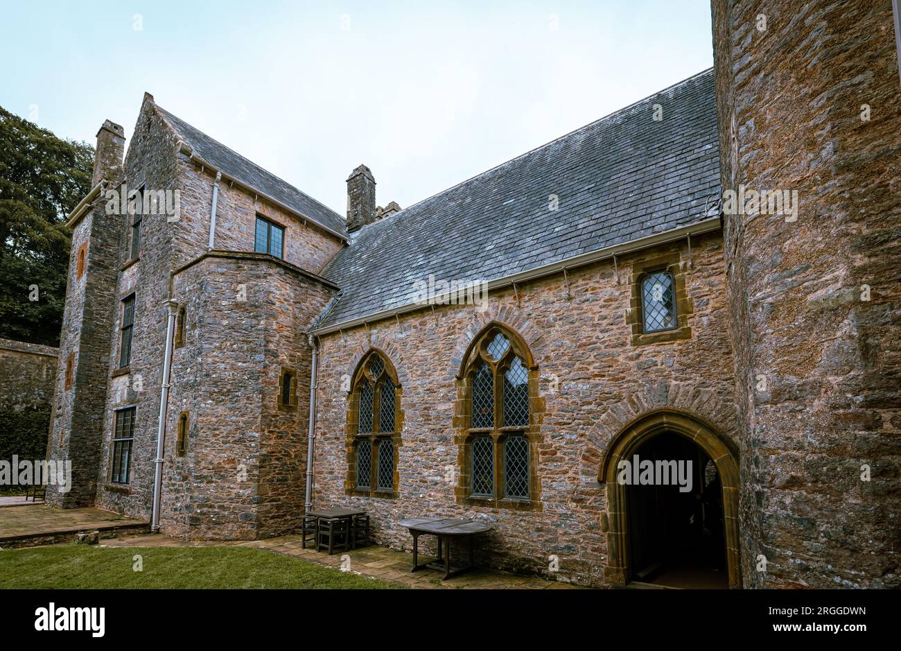Compton castle devon hi-res stock photography and images - Alamy