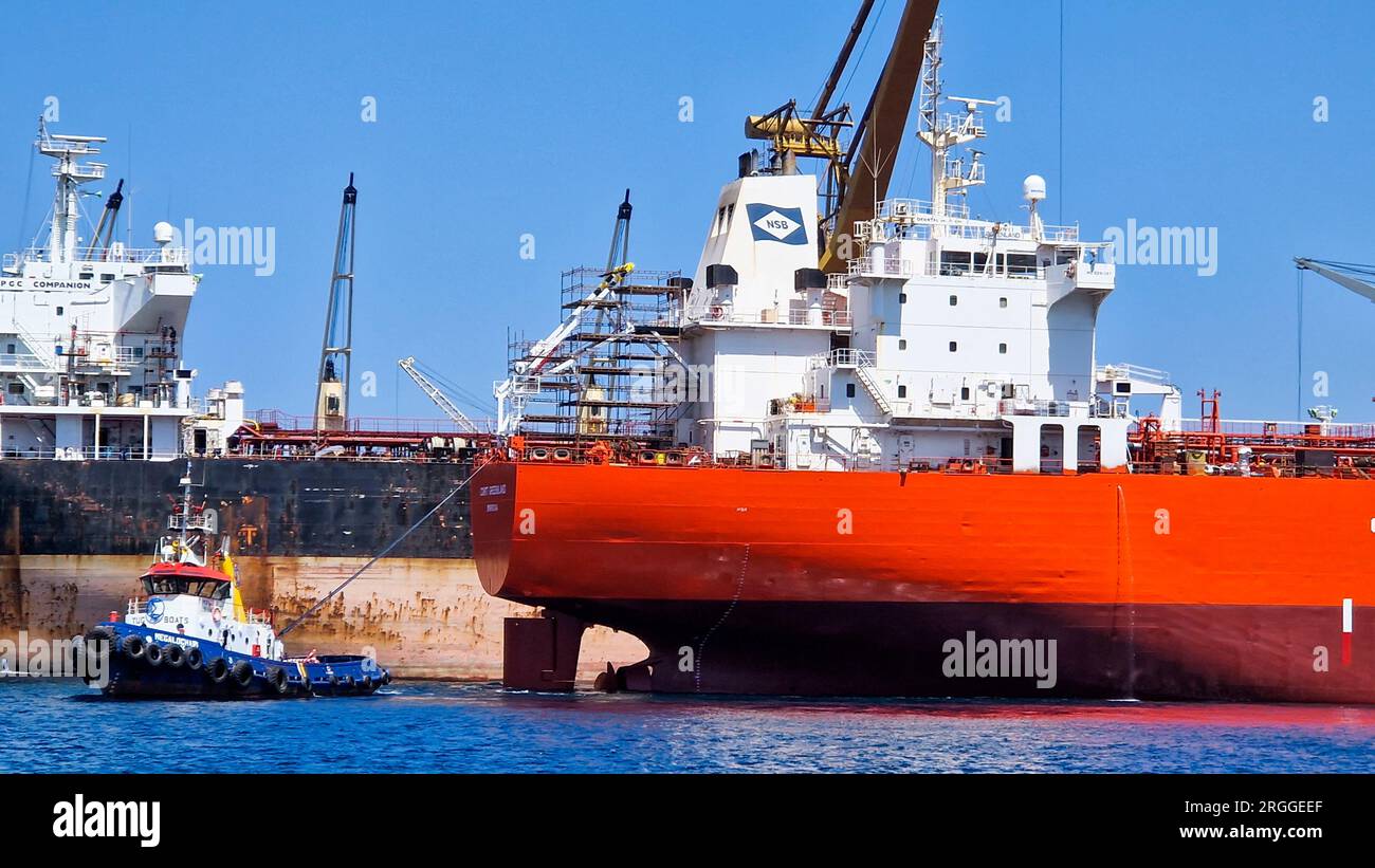 Onex neorion shipyard hi-res stock photography and images - Alamy