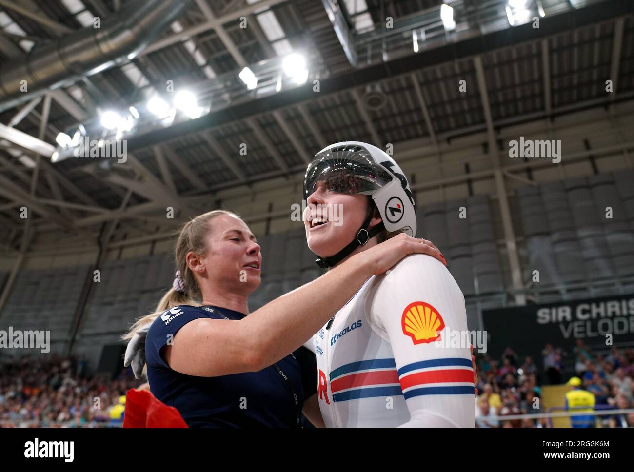 Great Britain’s Emma Finucane celebrates winning gold in the Women ...