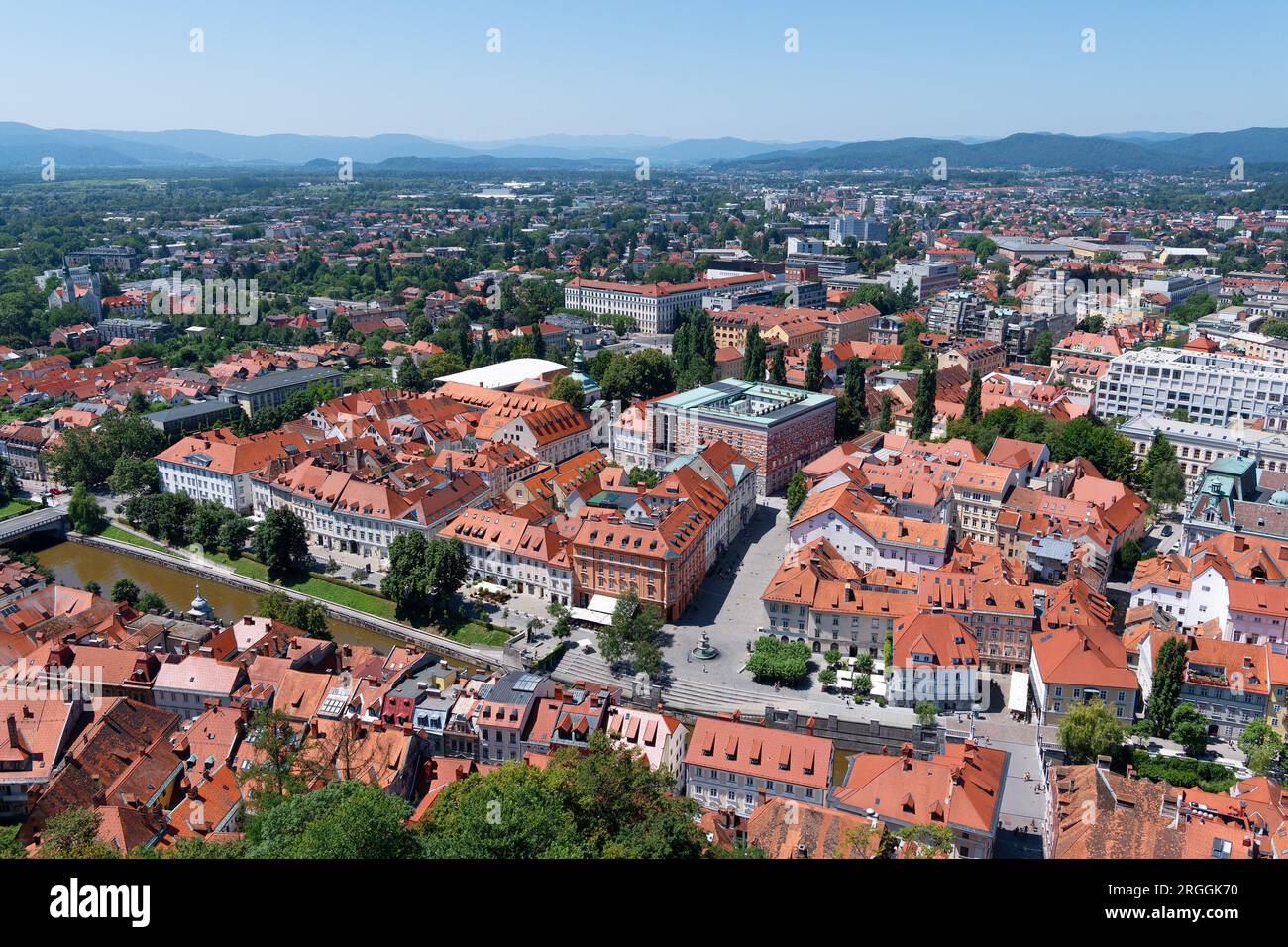 Cityscape with architecture hi-res stock photography and images - Alamy