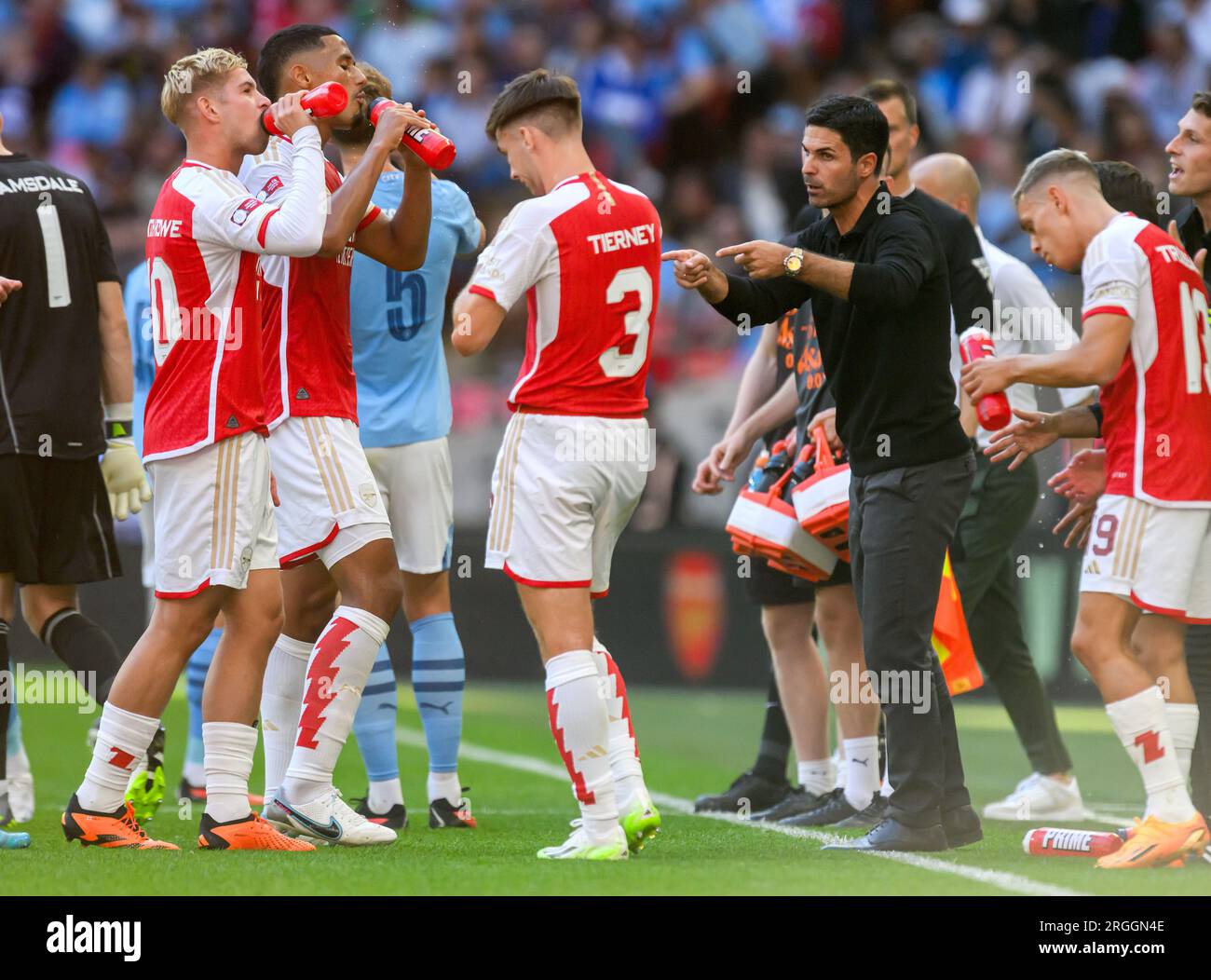 Mikel arteta arsenal players 2023 hi-res stock photography and images ...