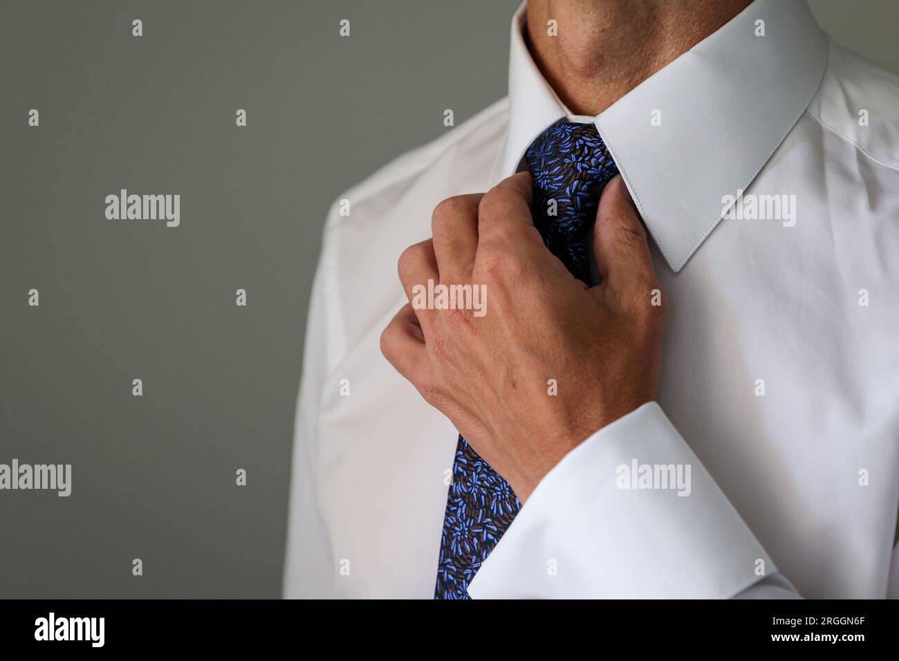 Mens wedding suit hi-res stock photography and images - Alamy