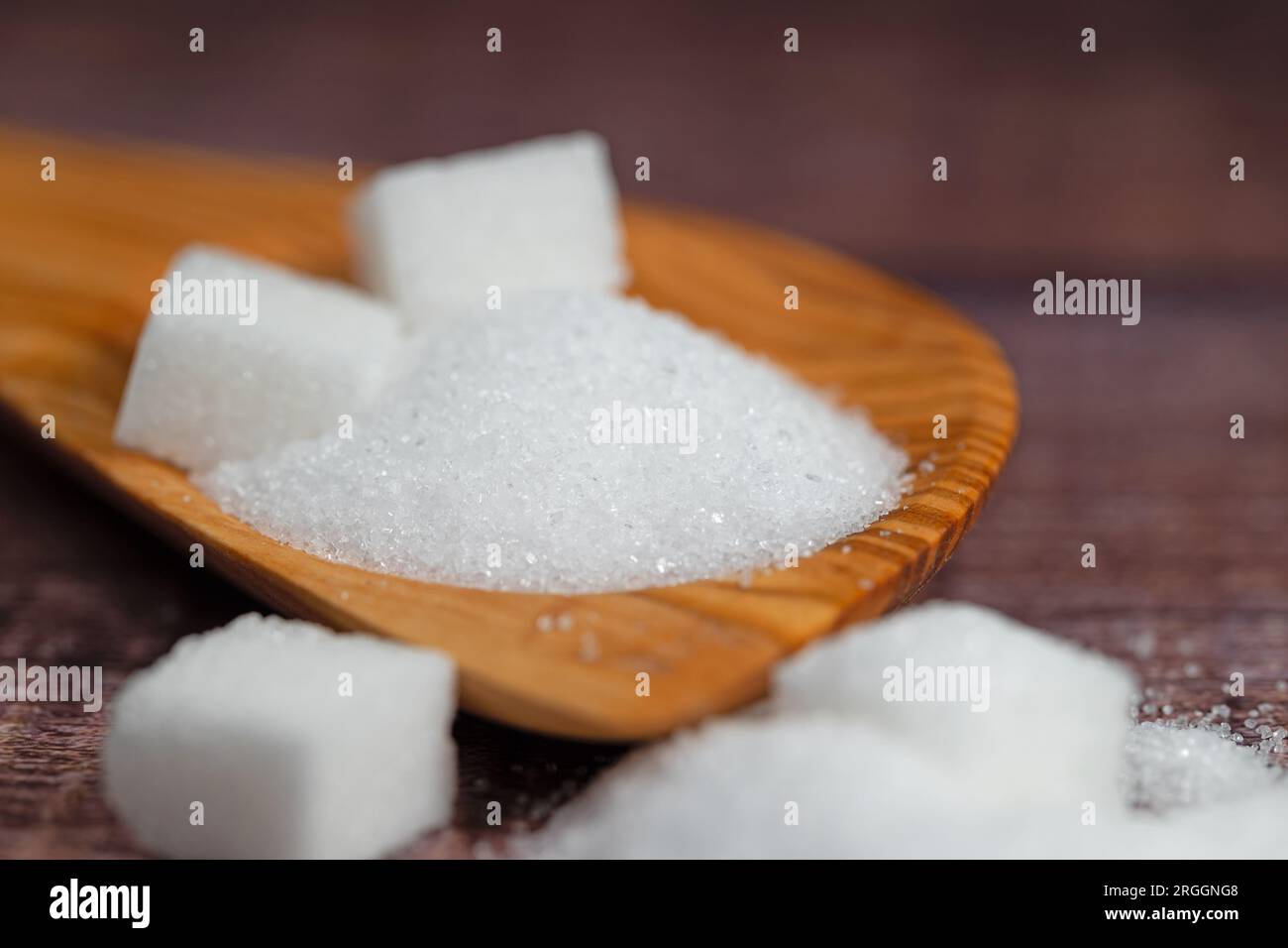 Sugar cubes eat hi-res stock photography and images - Alamy