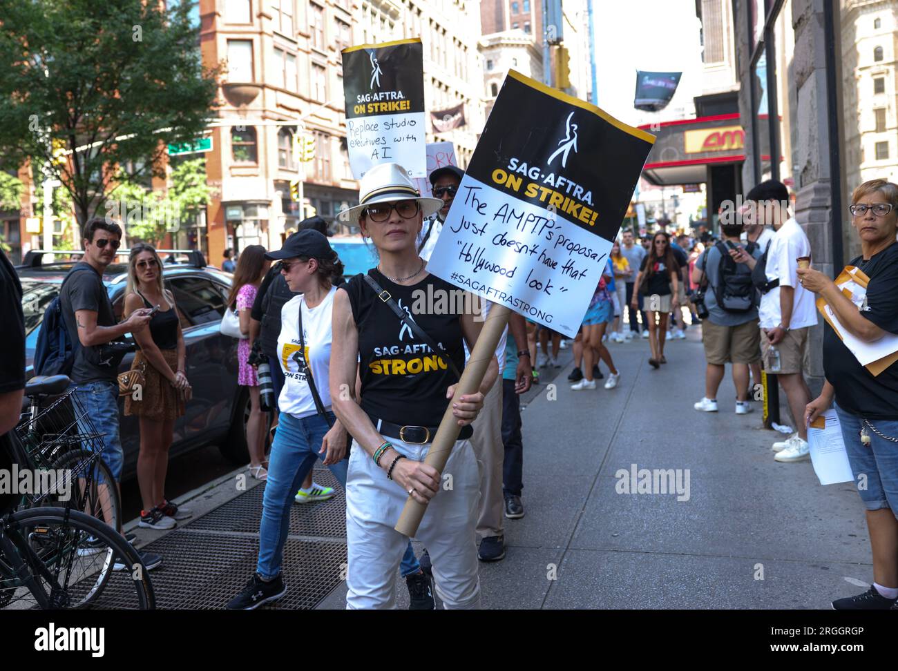 Julianna Margulies joins Hundreds of members and supporters of the WGA ...