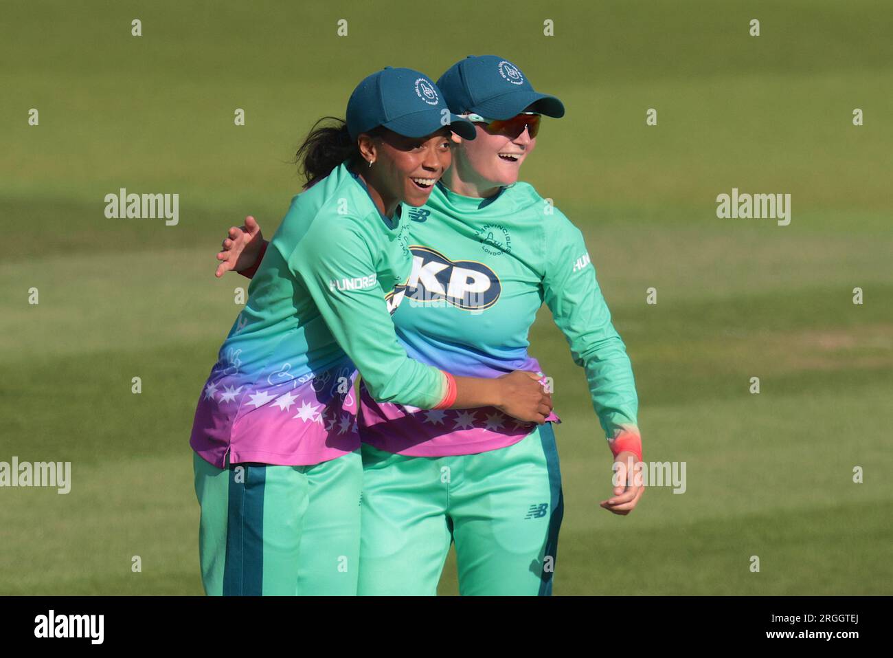 London, UK. 9th Aug, 2023. The Oval Invincibles celebrate another ...