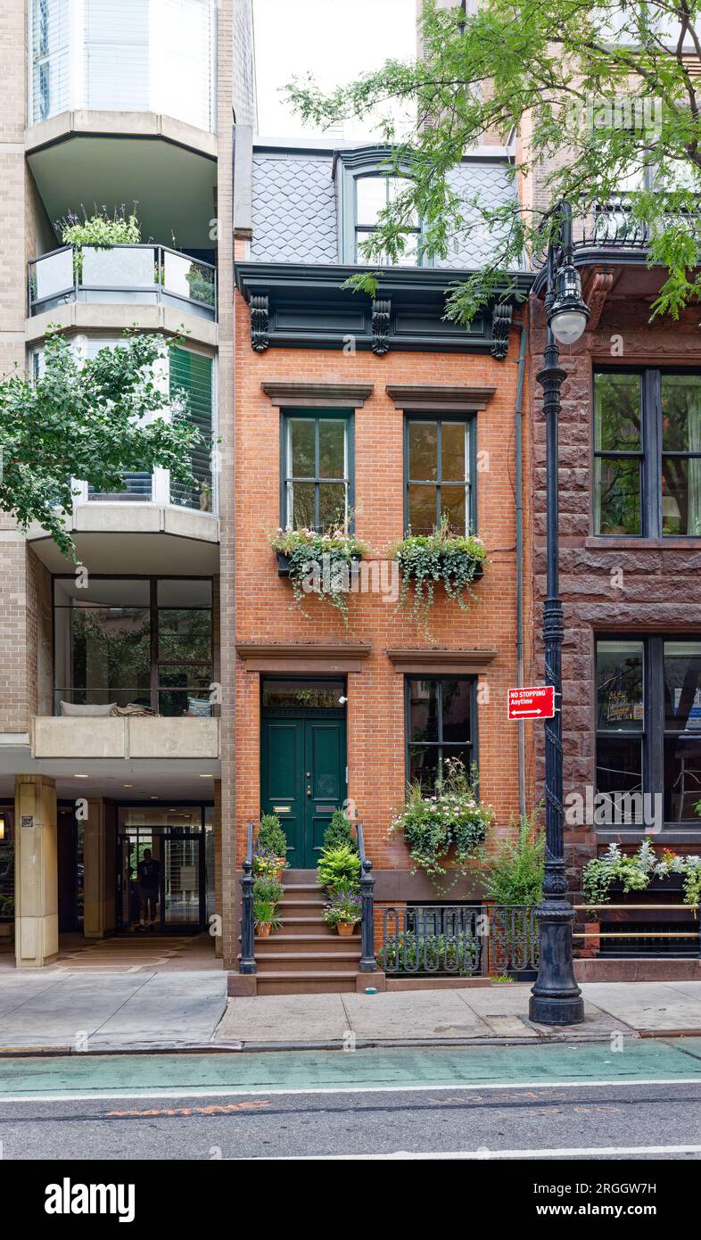 Greenwich Village: The red brick townhouse at 35 West 12th Street is ...