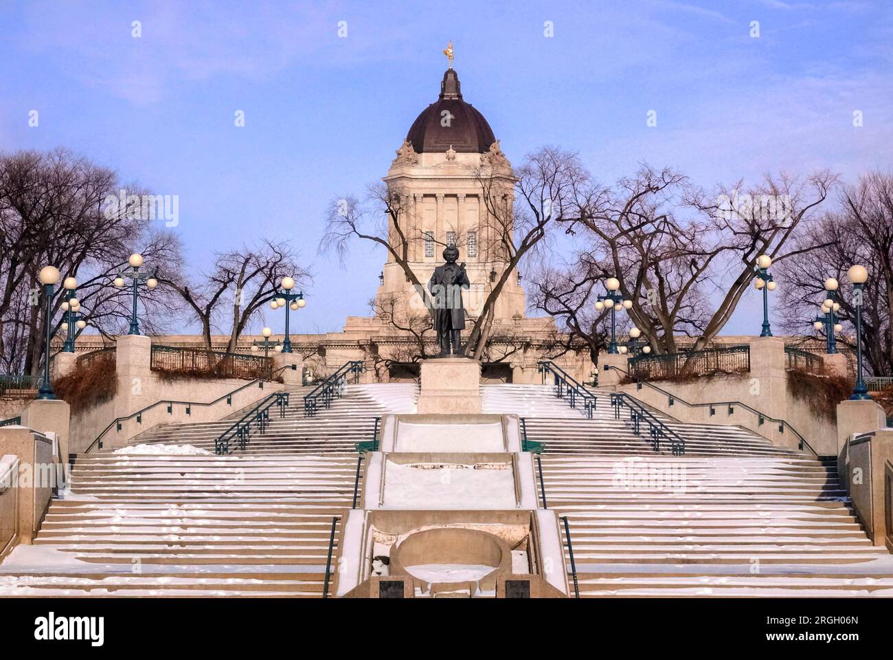 Louis riel statue hi-res stock photography and images - Alamy