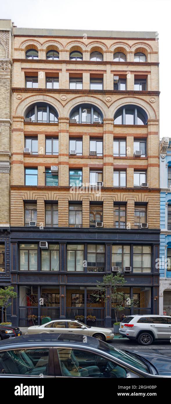 University mews hi-res stock photography and images - Alamy