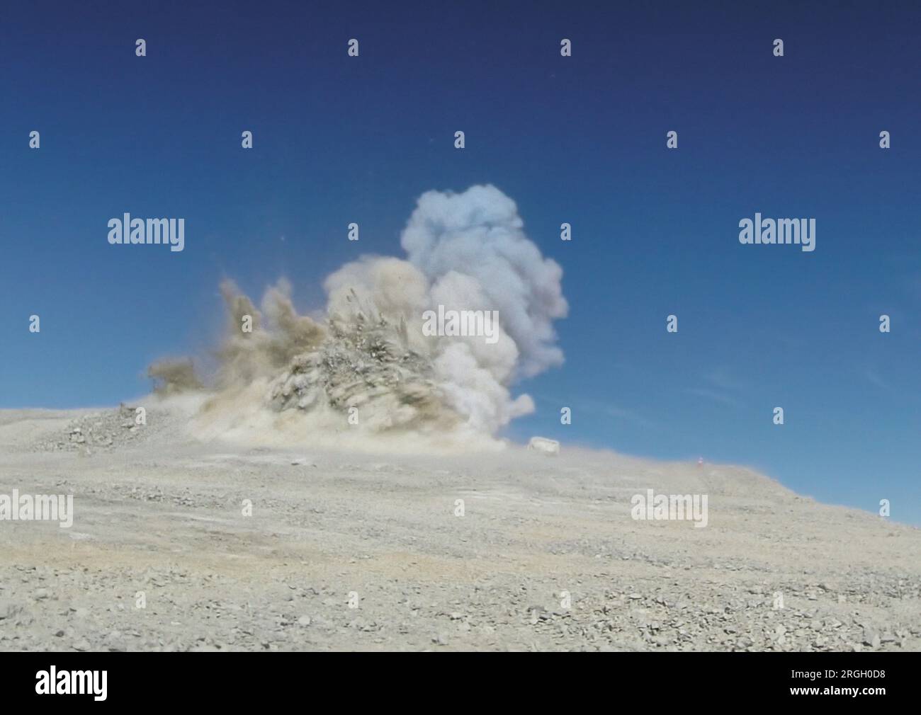 Groundbreaking science hi-res stock photography and images - Alamy