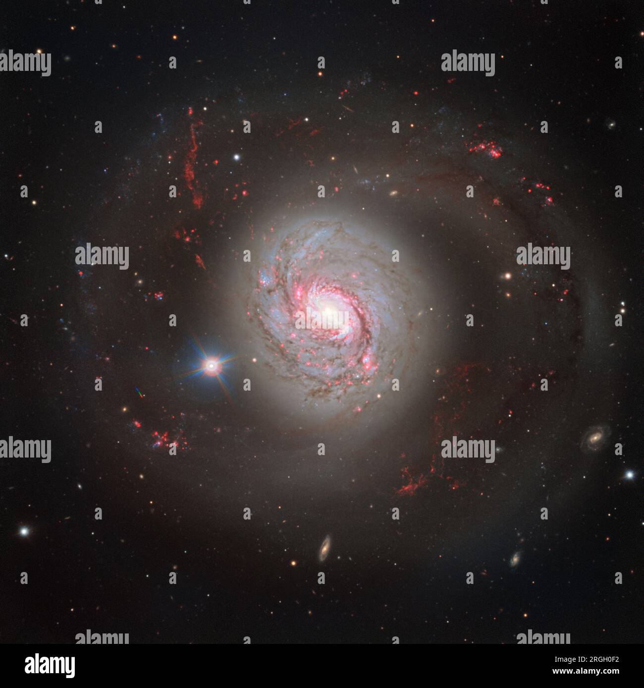 Seyfert galaxy hi-res stock photography and images - Alamy