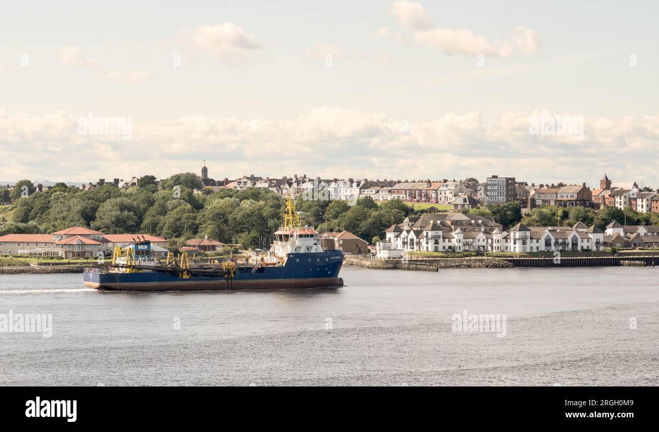 Dredger UKD Orca passing South Shields as it enters the river Tyne ...