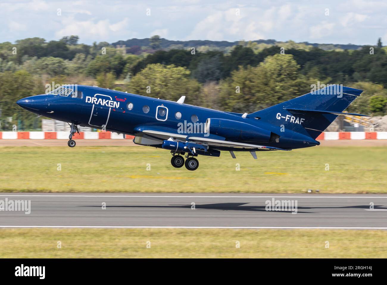Draken falcon 20 hi-res stock photography and images - Alamy