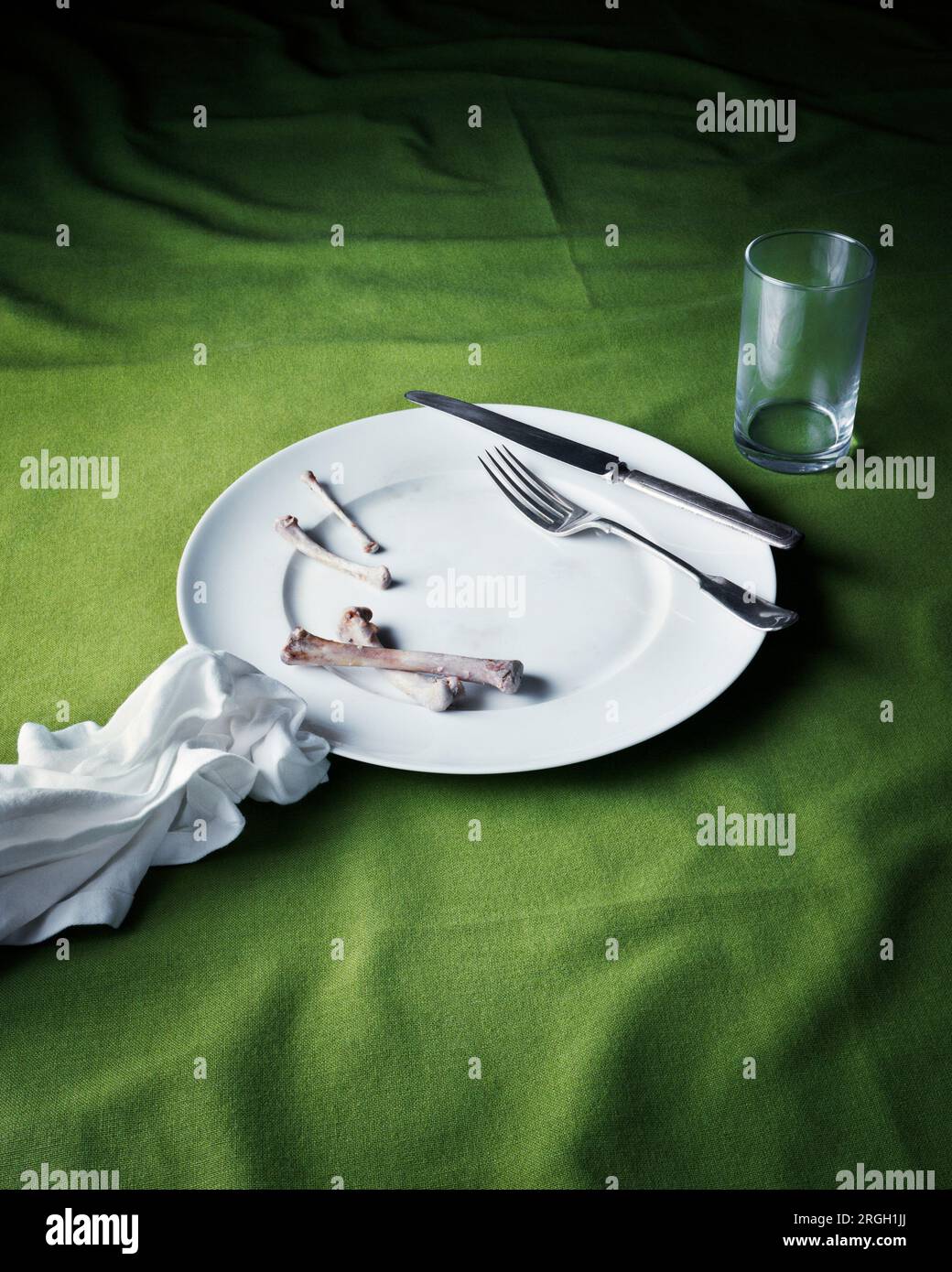 Dirty napkin utensil hi-res stock photography and images - Alamy