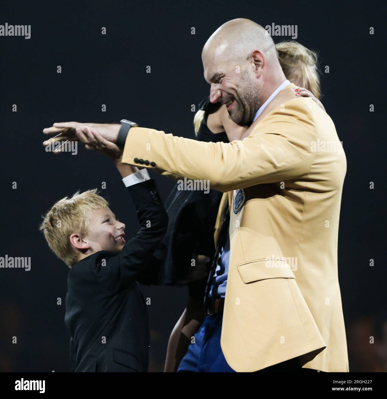 Canton, Ohio, USA. 4th Aug, 2023. Joe Thomas and his son, Jack, at the ...