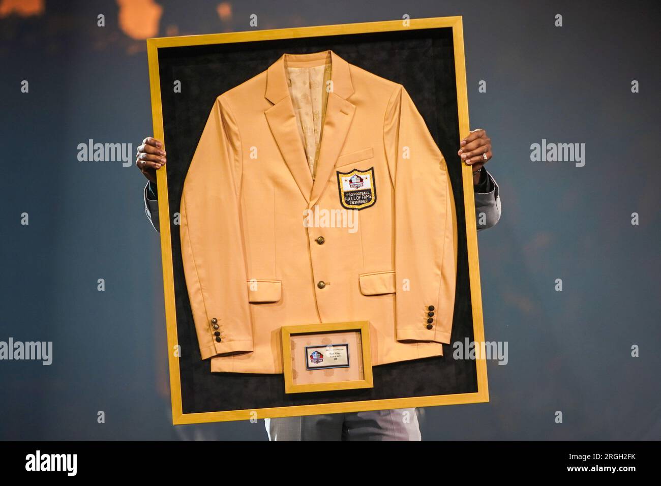 Canton, Ohio, USA. 4th Aug, 2023. Ken Riley II, son of the late Ken ...
