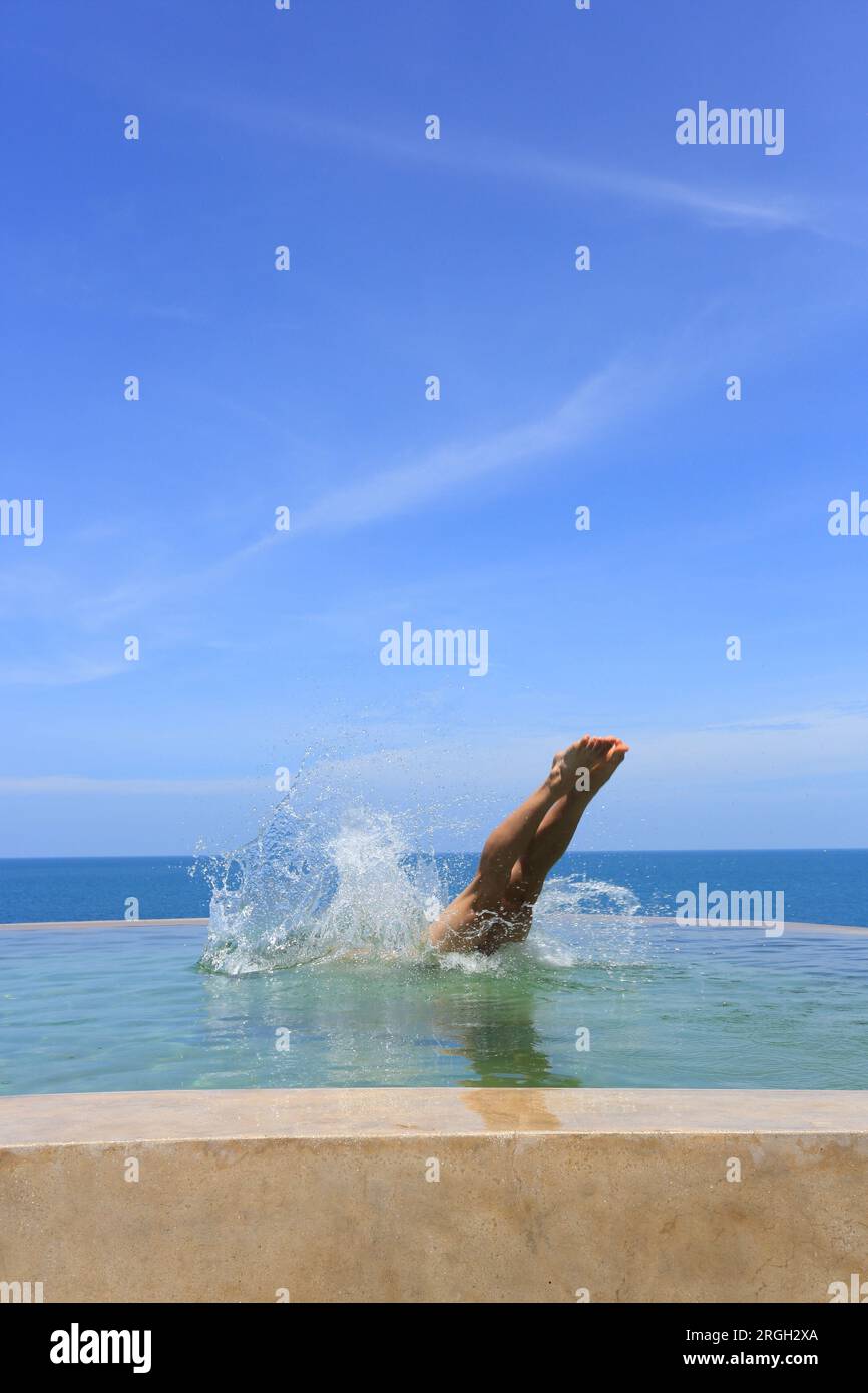 Diving swimming pool hi-res stock photography and images - Alamy
