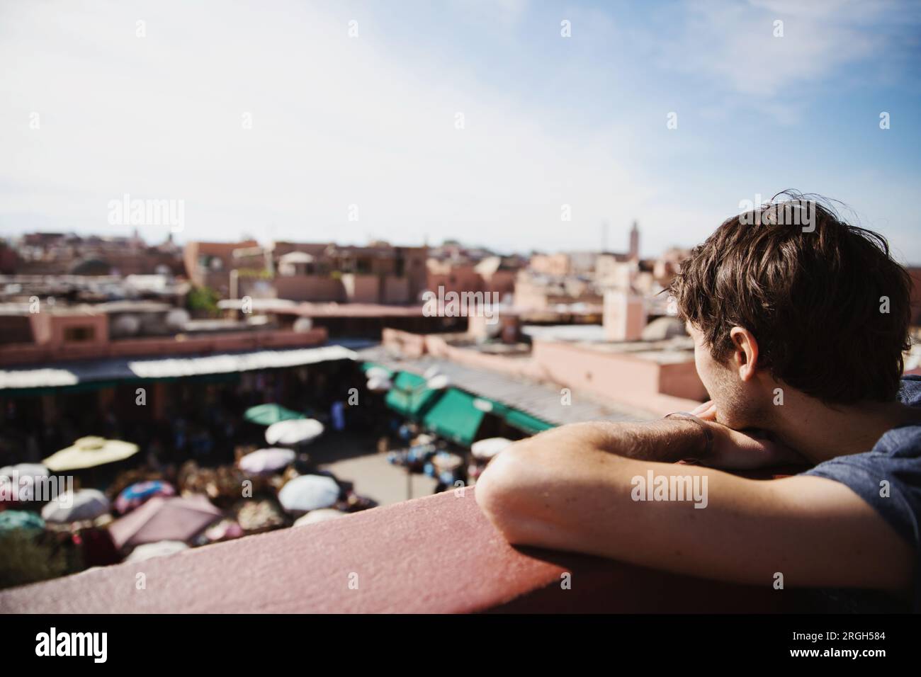 Man on roof hi-res stock photography and images - Alamy