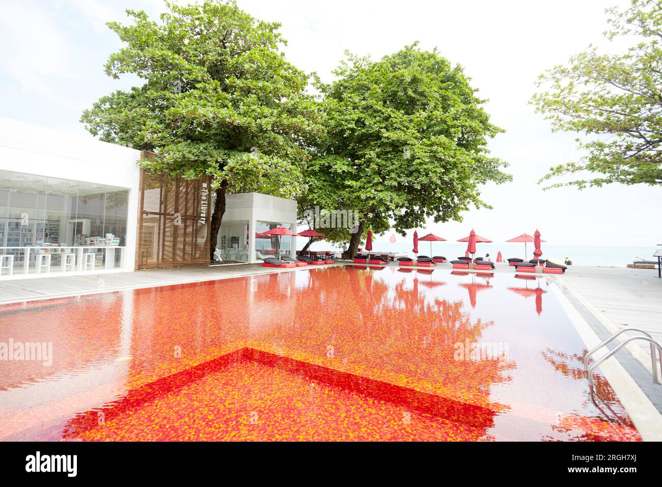 Tiled swimming pool hi-res stock photography and images - Alamy