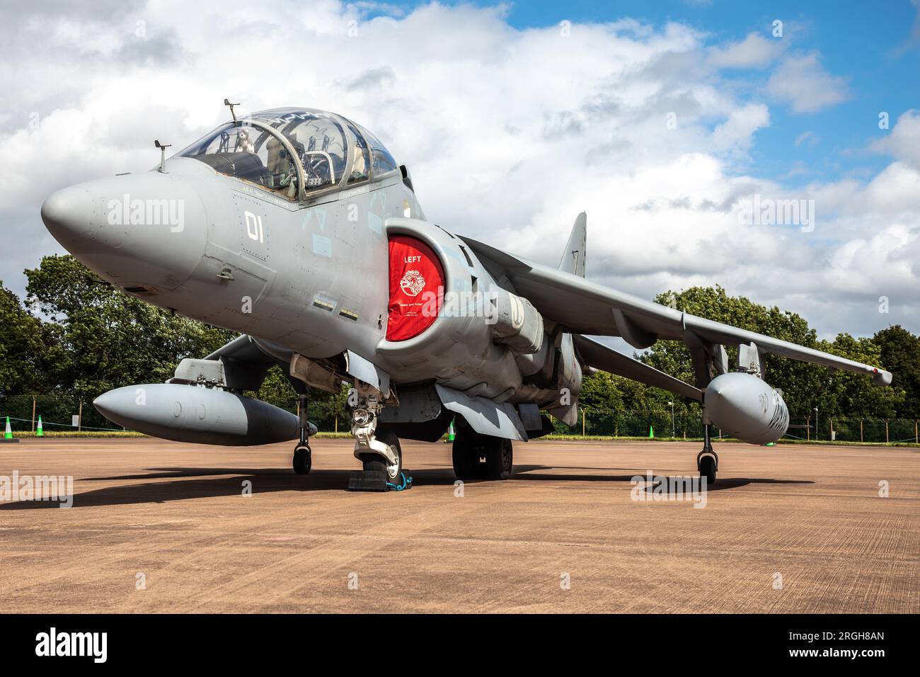 Italian av 8b harrier hi-res stock photography and images - Alamy