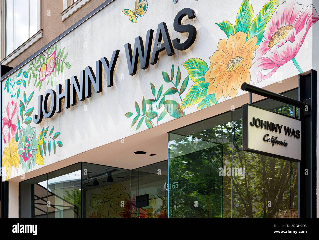 Johnny Was fashion design store Stock Photo - Alamy