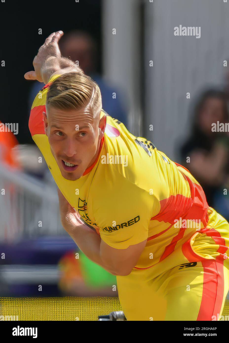 Luke wood cricket hi-res stock photography and images - Alamy