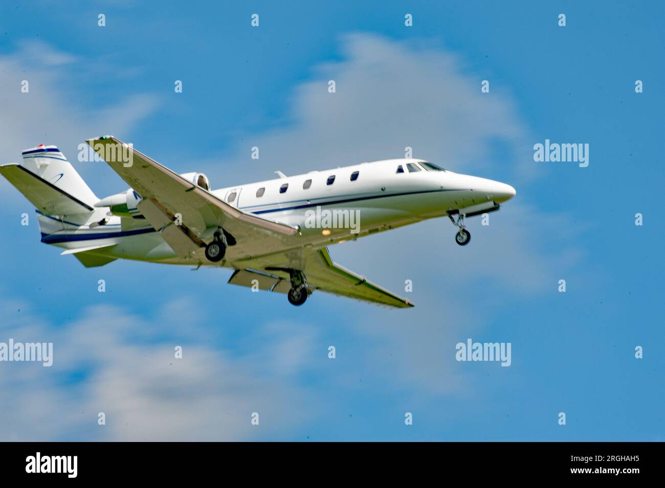 Cessna Citation Excel/XLS landing at Lexington Bluegrass Airport Stock ...