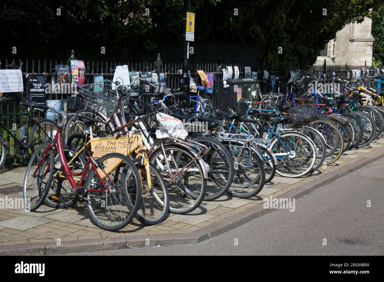 Cycle rack hi-res stock photography and images - Alamy