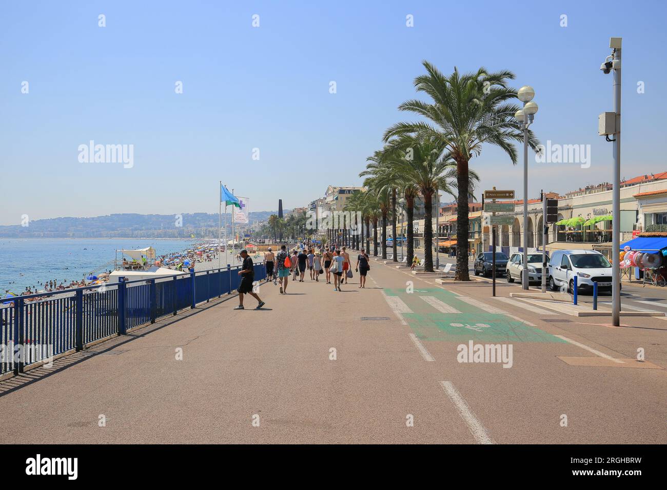 Promenade des Anglais beach in Nice Stock Photo - Alamy