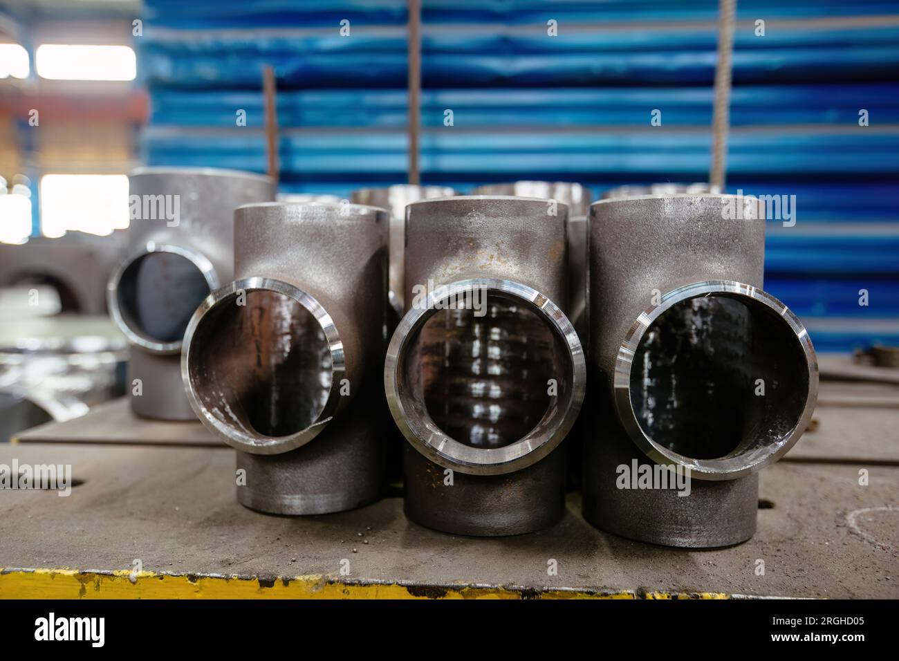 T shape pipe connector hi-res stock photography and images - Alamy