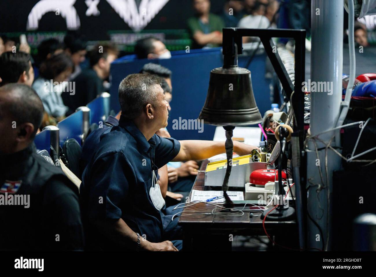 Boxing ring bell hi-res stock photography and images - Alamy