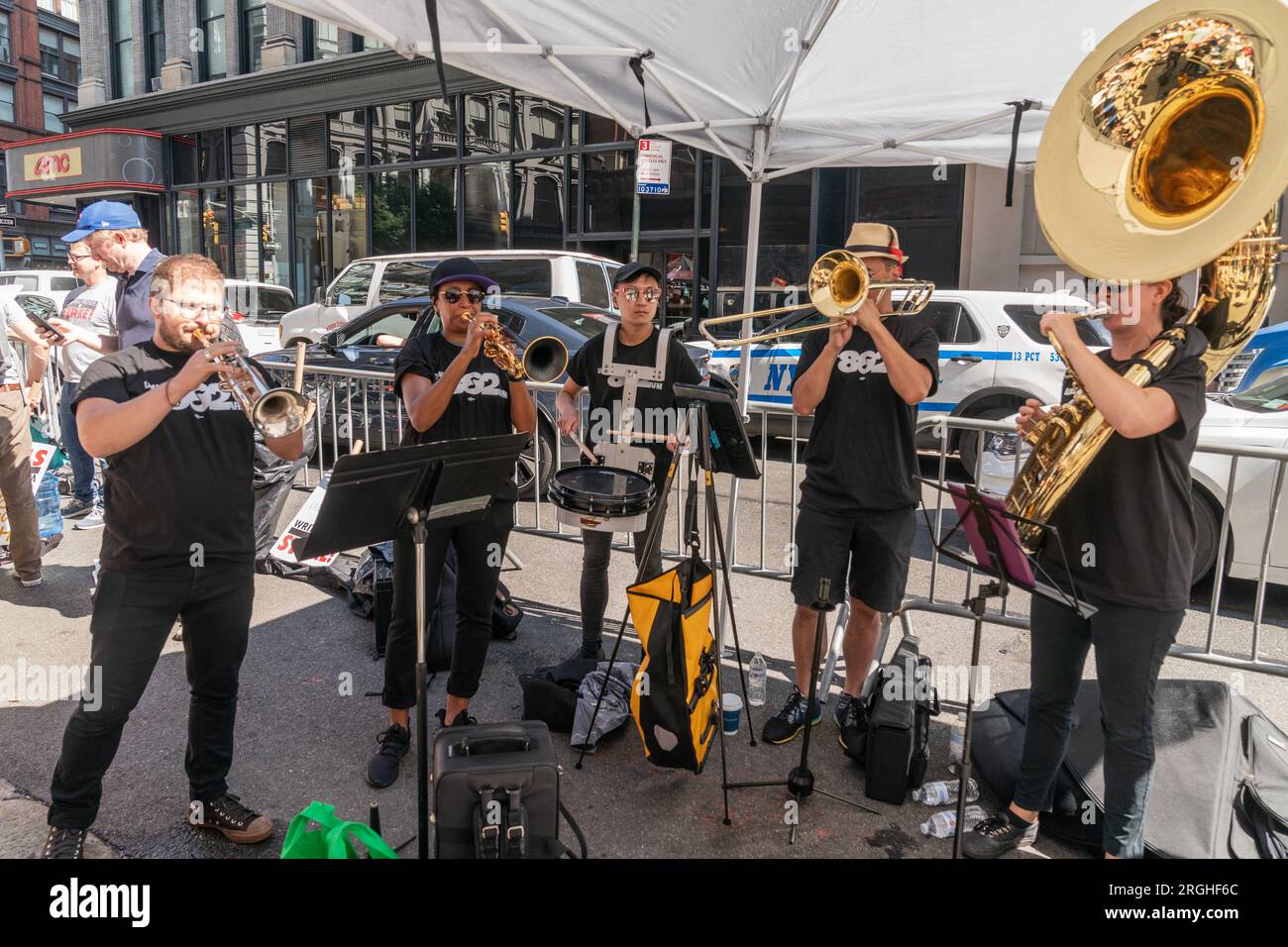 Strike american federation labor hi-res stock photography and images ...