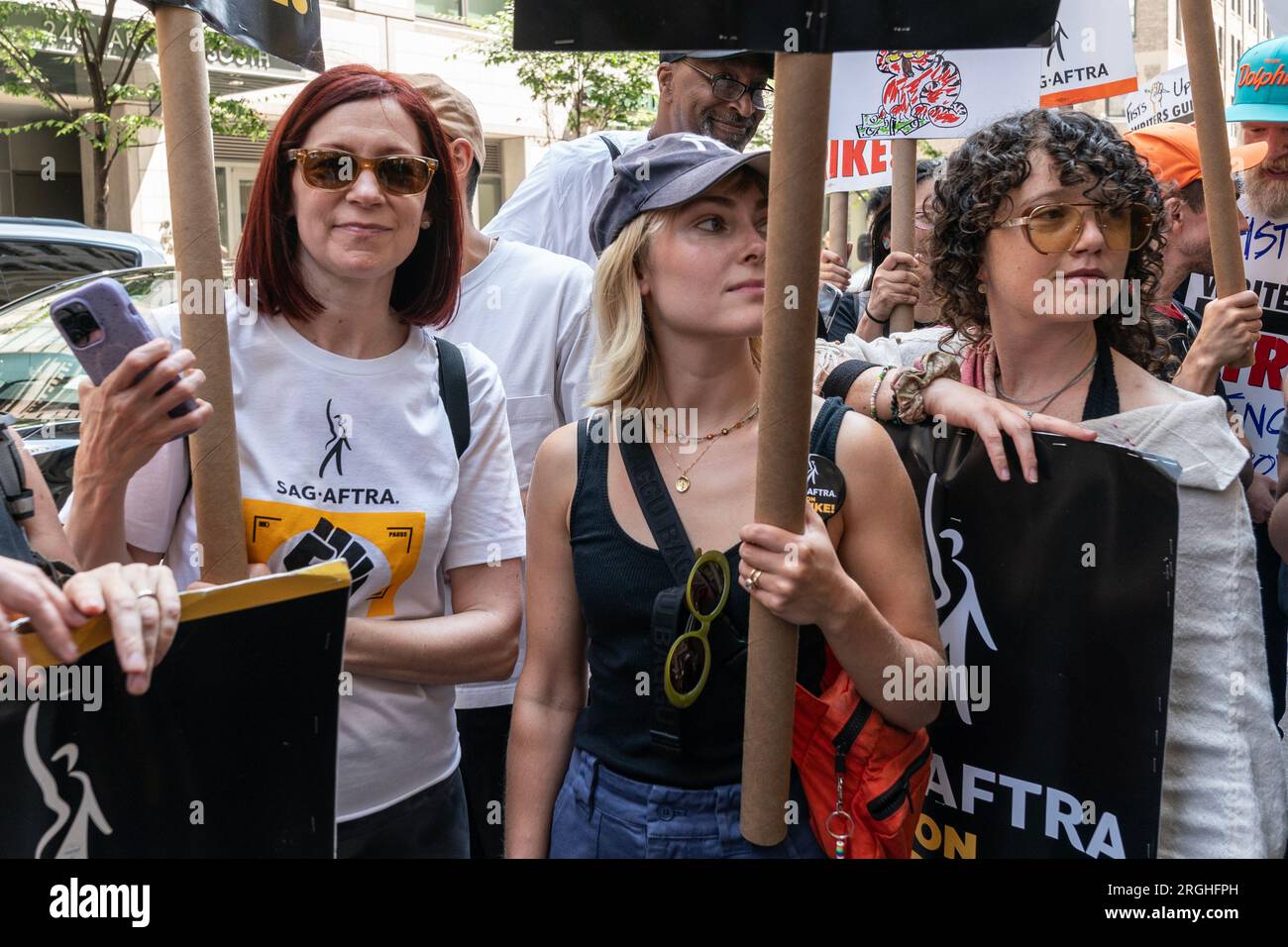Stefania Owen And Annasophia Robb