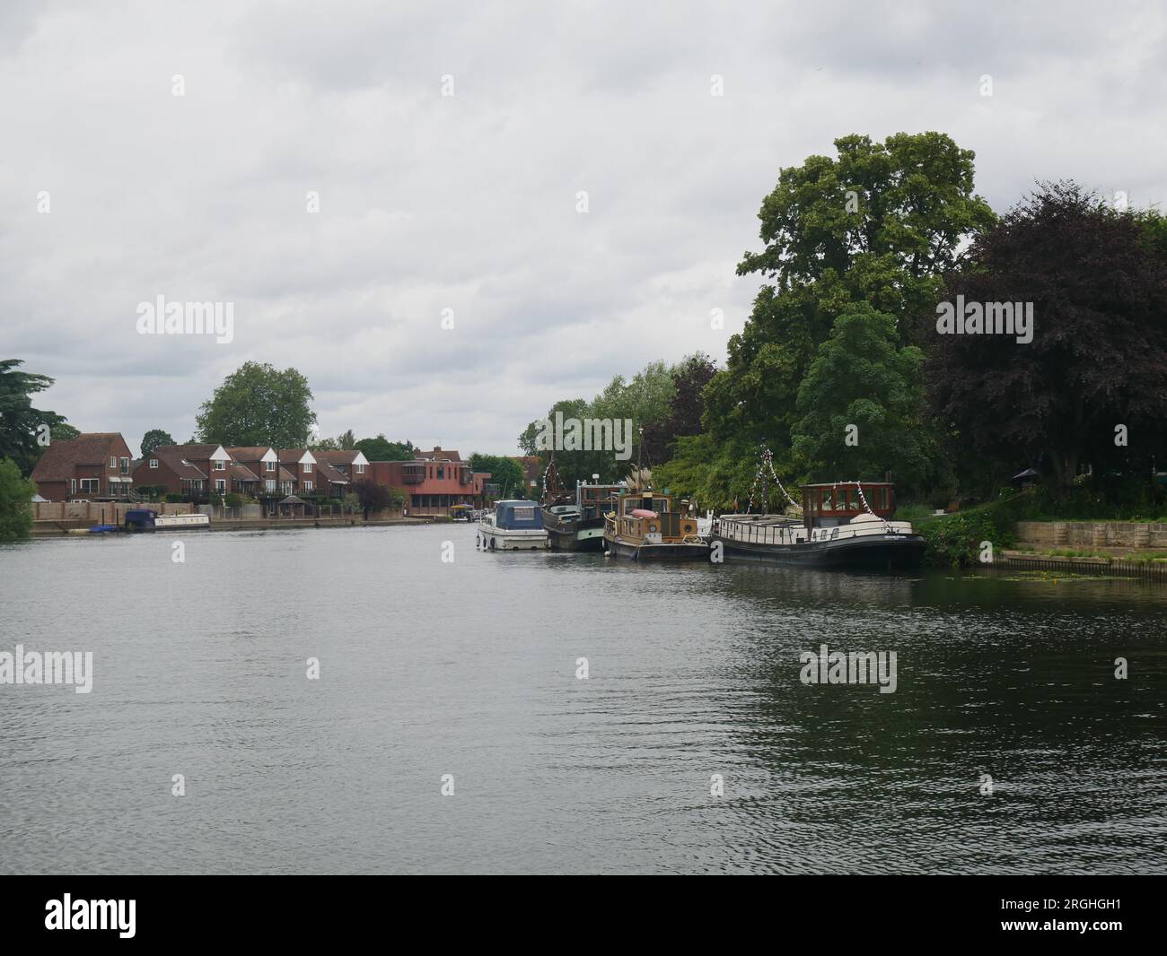 Runnymead magna carta hi-res stock photography and images - Alamy