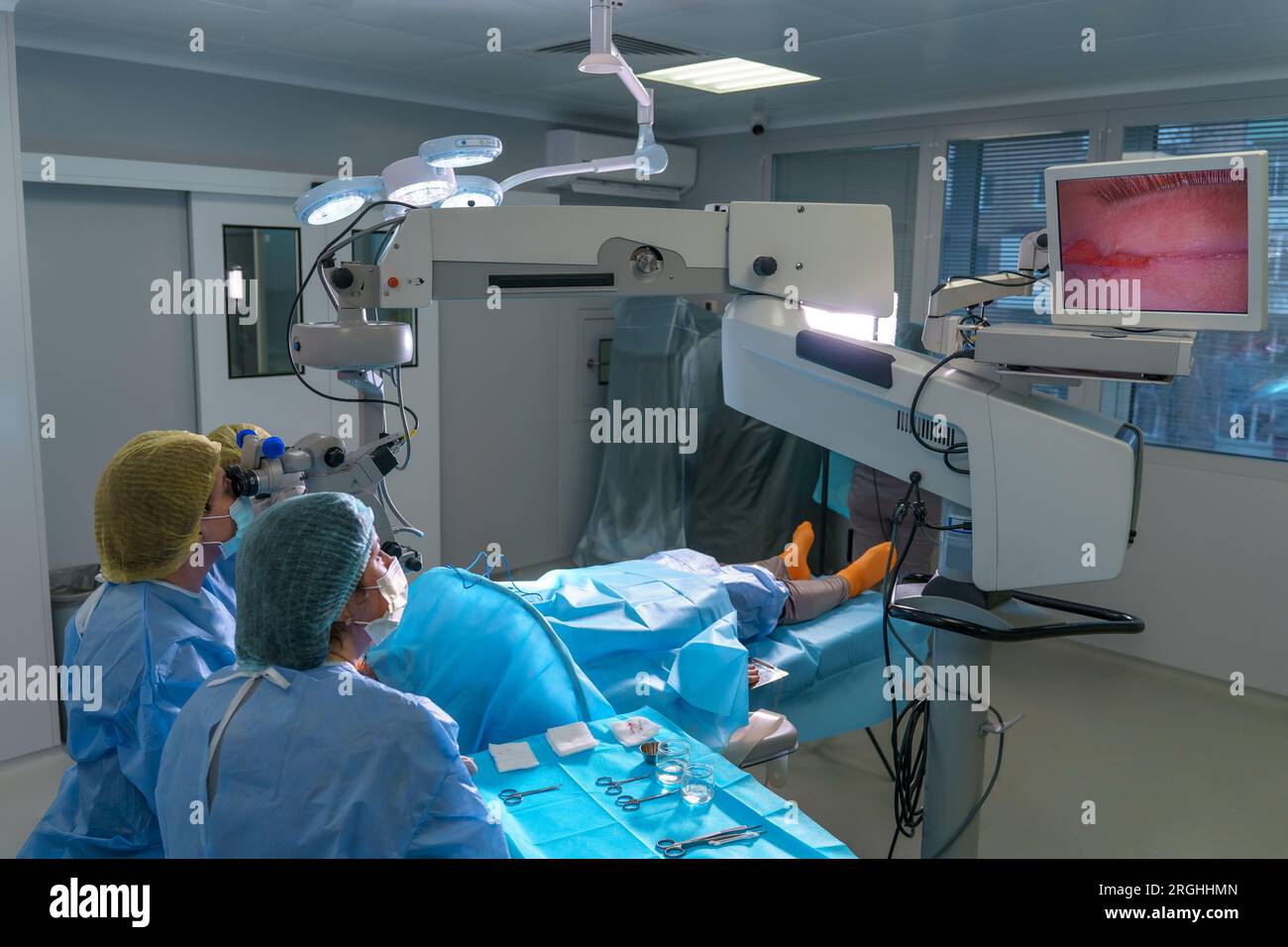 Surgical microscope plastic surgery hi-res stock photography and images ...