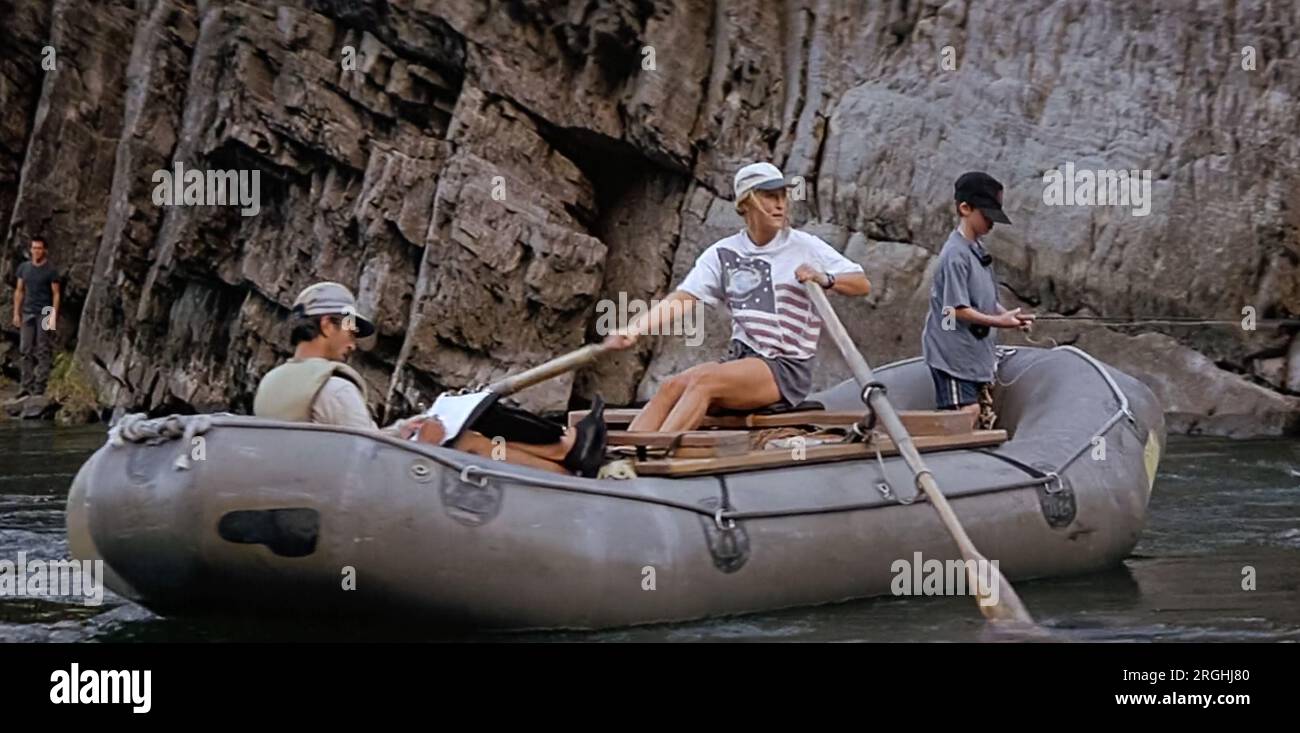 USA. Joseph Mazzello , Meryl Streep and David Strathairn in a scene ...