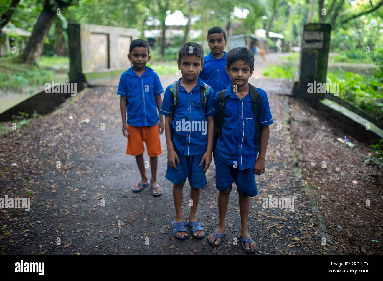 Group of rural school students in Hailakathi village of Jhalakathi’s ...