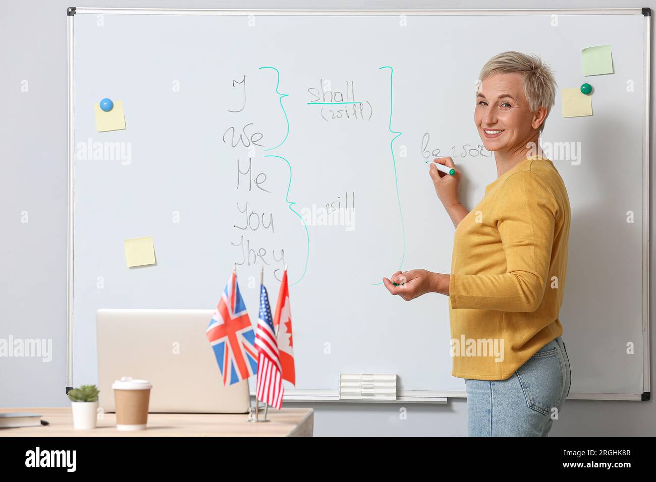 Teacher giving online classes hi-res stock photography and images - Alamy