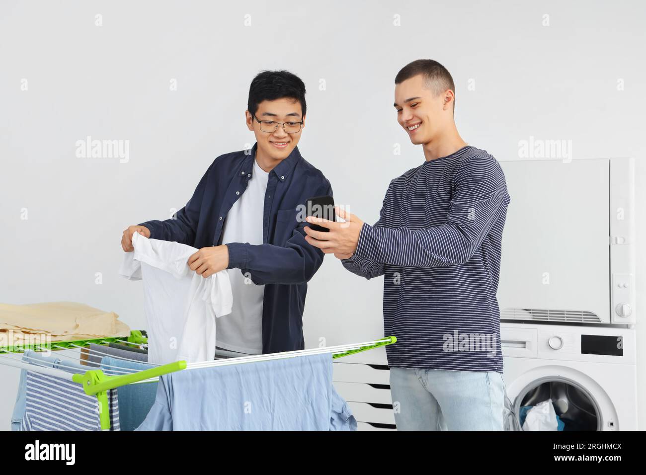 College students dorm room male hi-res stock photography and images - Alamy