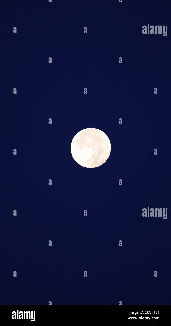 Almanac full moon hi-res stock photography and images - Alamy