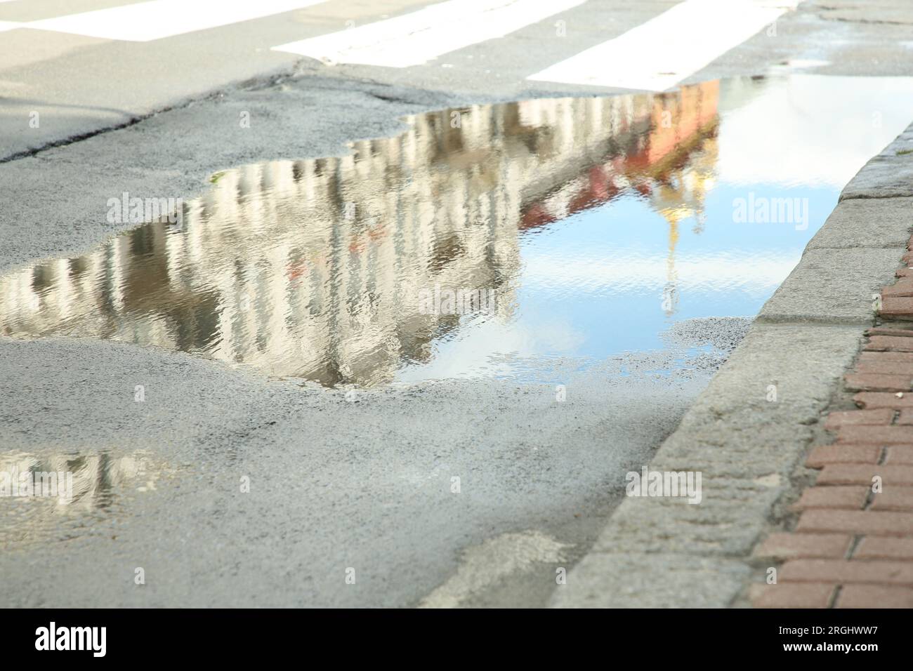 Beautiful reflection in puddle outside hi-res stock photography and ...