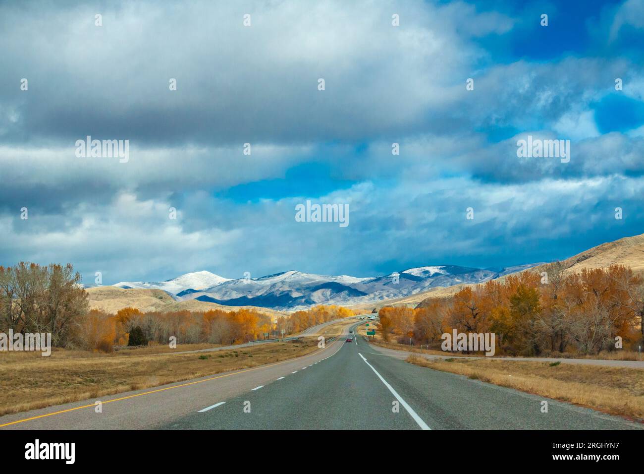 Interstate from san diego to canadian border crossing hi-res stock ...
