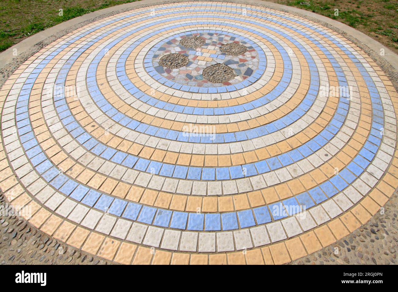 ceramic tile concentric circles landscape architecture in a park Stock ...