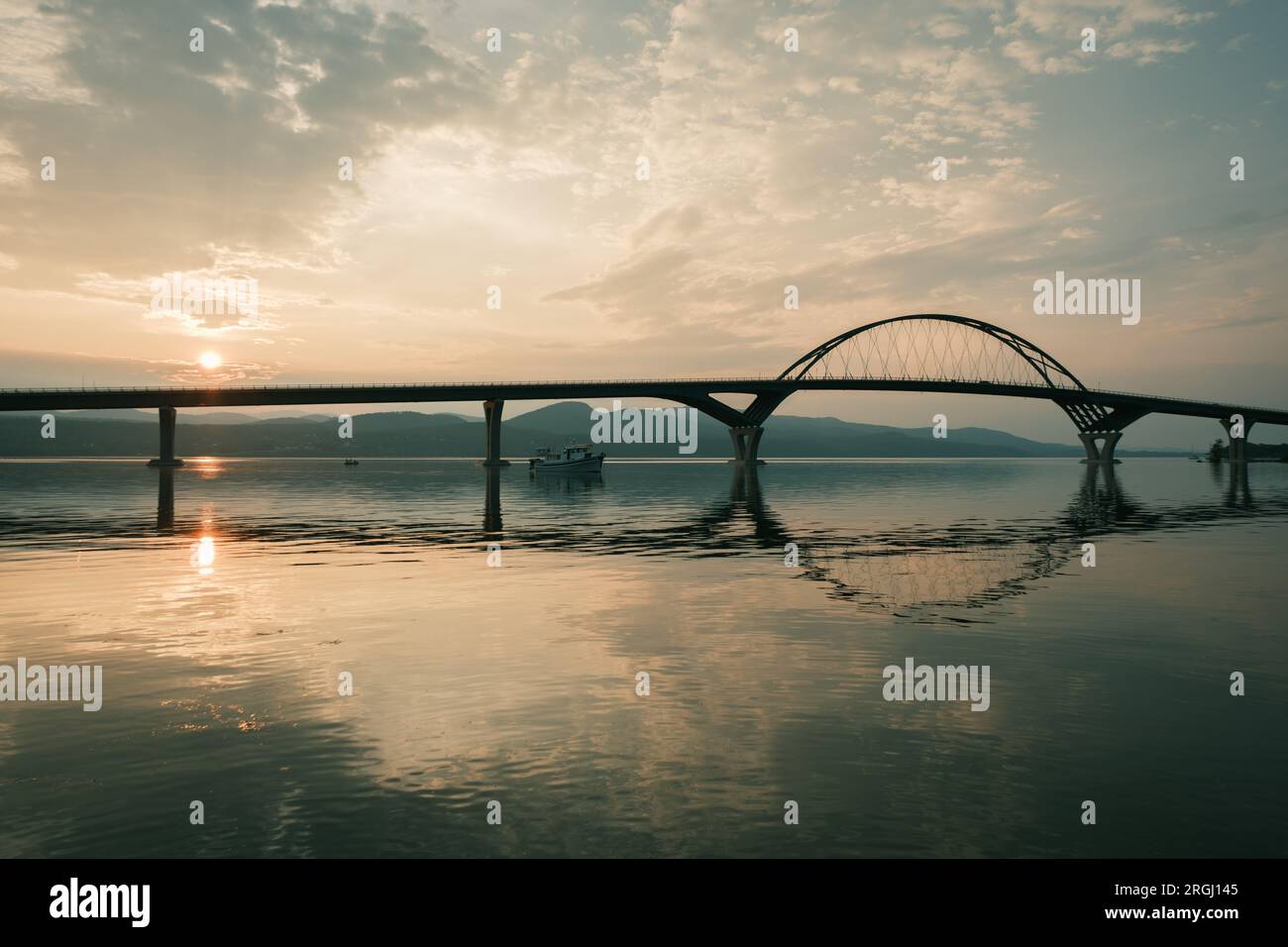 Lake Champlain Bridge at sunset, Crown Point, New York Stock Photo - Alamy