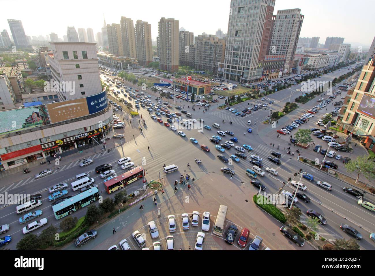 High roads in high rise building city hi-res stock photography and ...