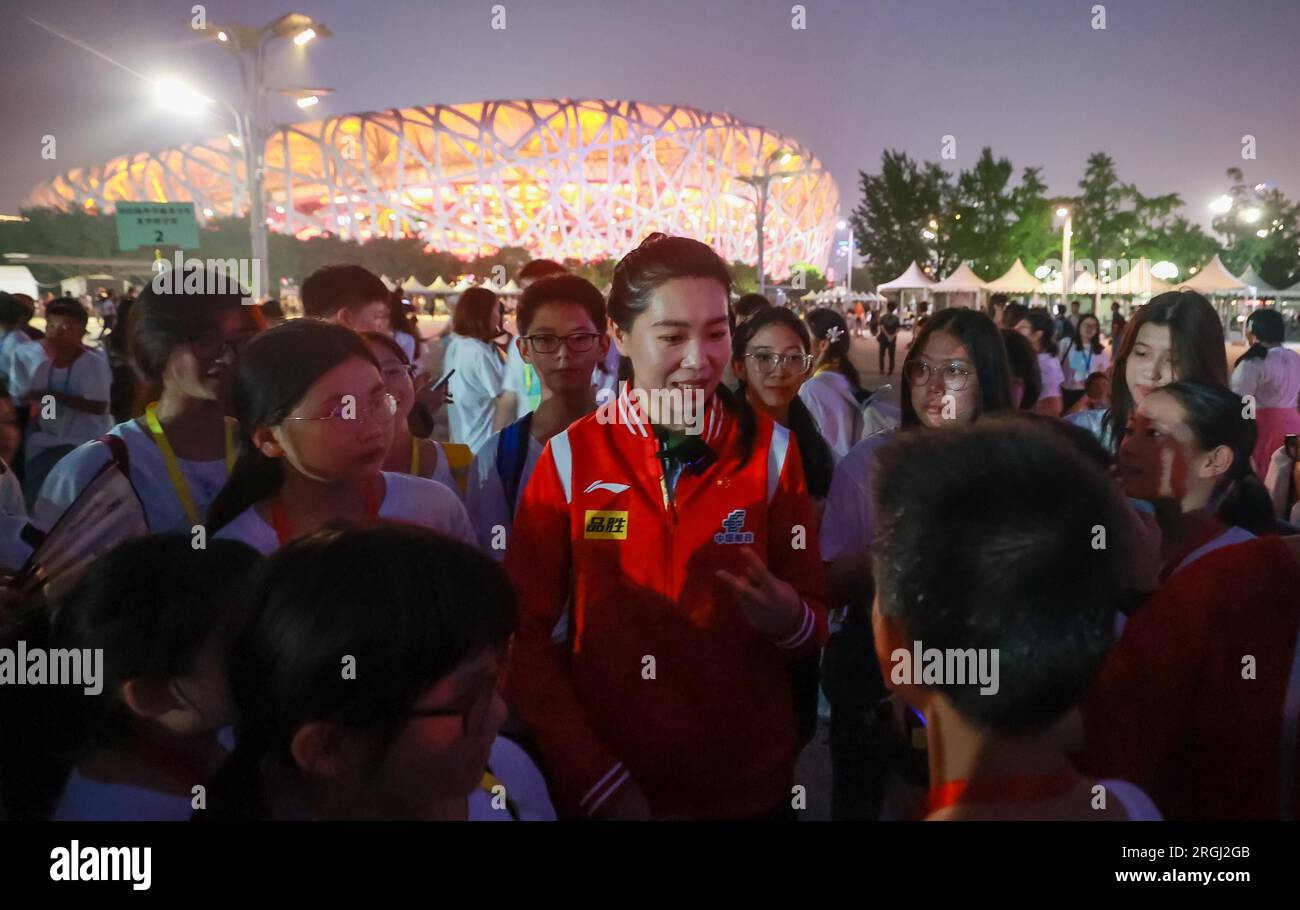 **CHINESE MAINLAND, HONG KONG, MACAU AND TAIWAN OUT** Chinese table ...