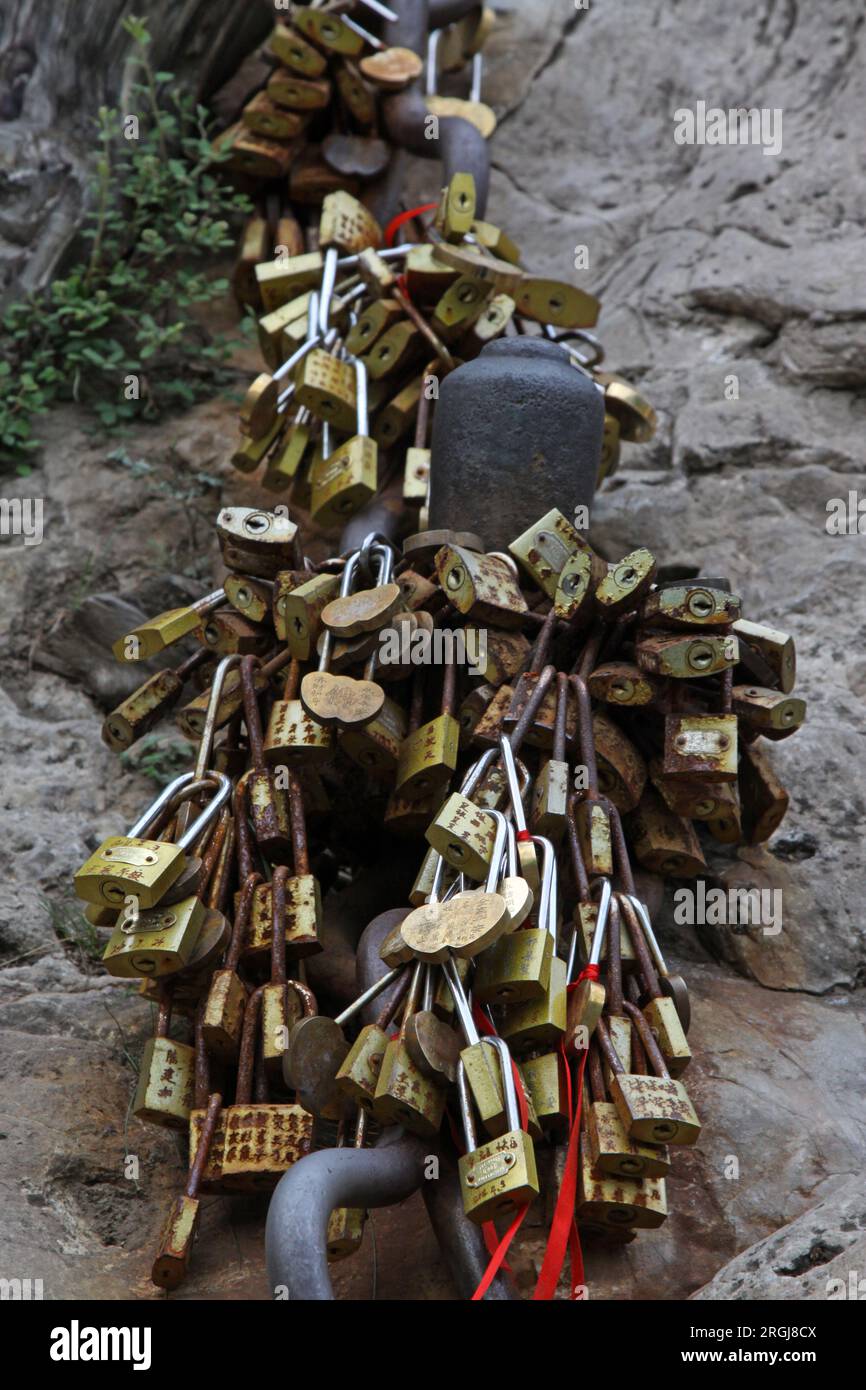 Heart locks and china hi-res stock photography and images - Alamy