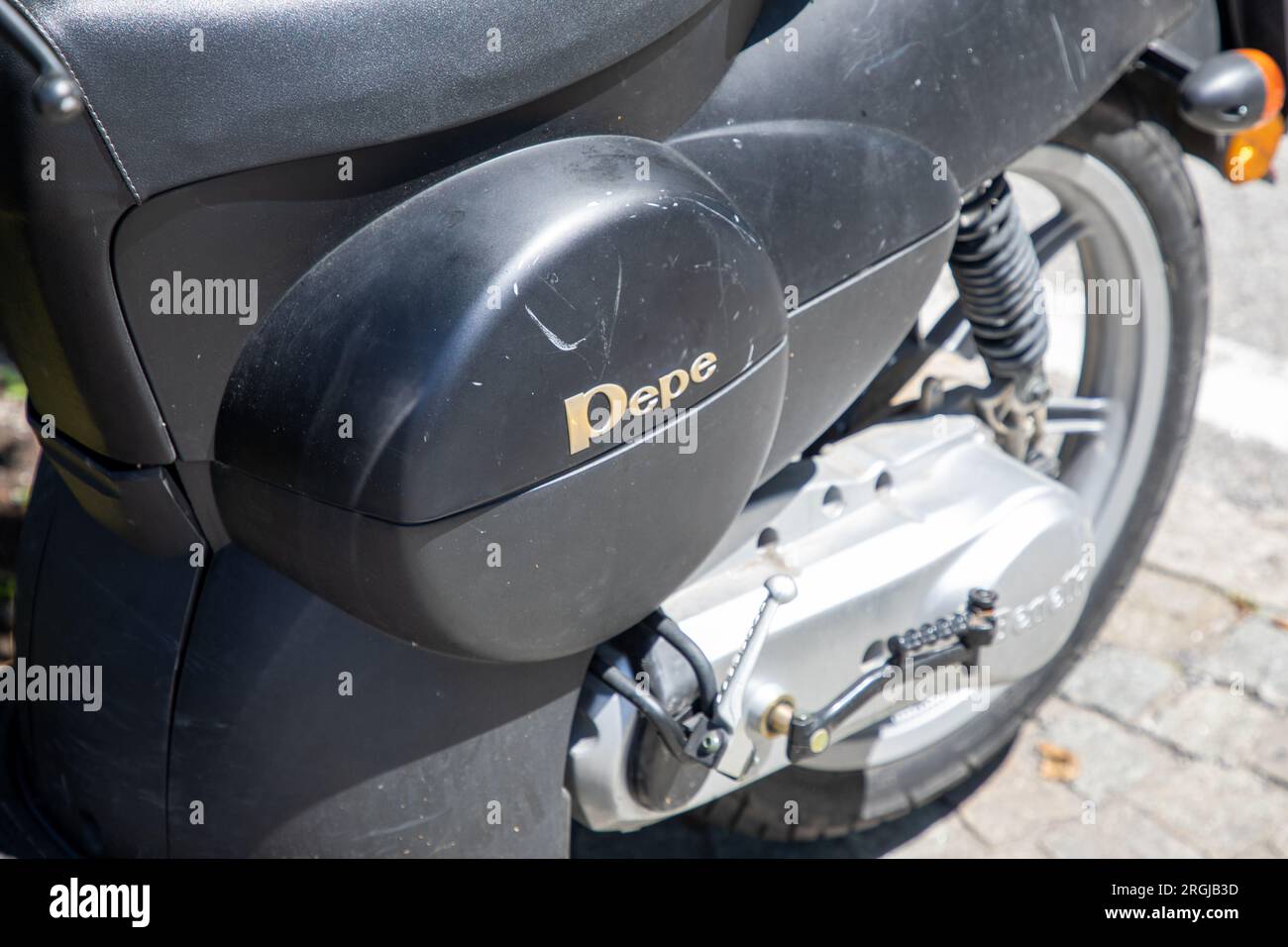 Chinese scooter hi-res stock photography and images - Alamy