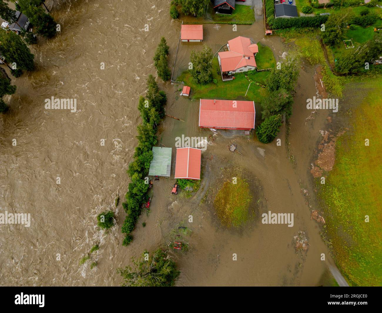 Dock 20230809.Parts of Dokka's center are flooded with water after the ...