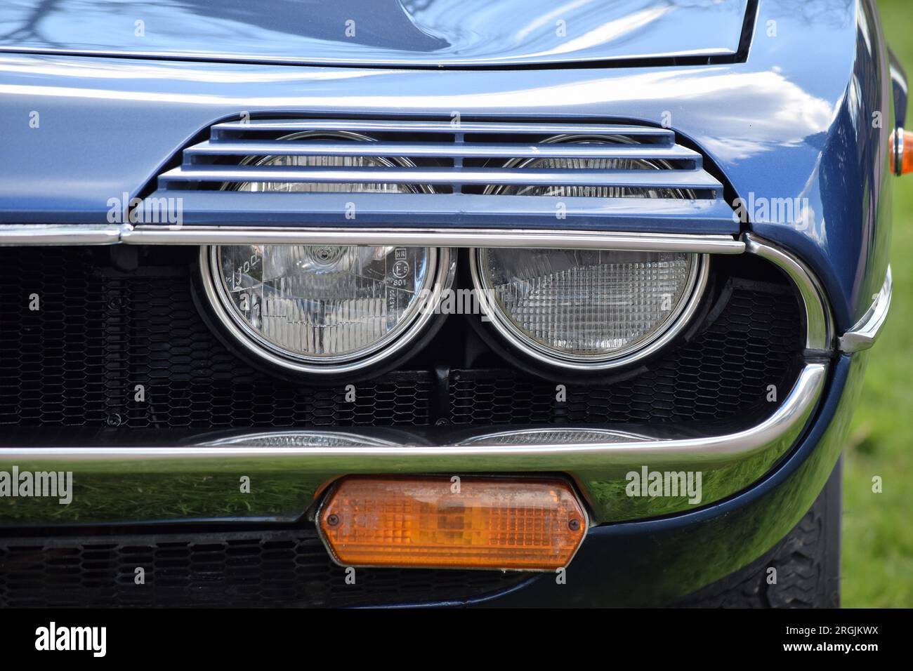 Alfa Romeo Montreal Headlamp Detail Stock Photo - Alamy